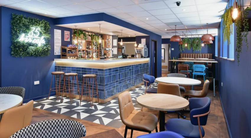 Travelodge Cardiff Central Queen Street Hotel - Book Now